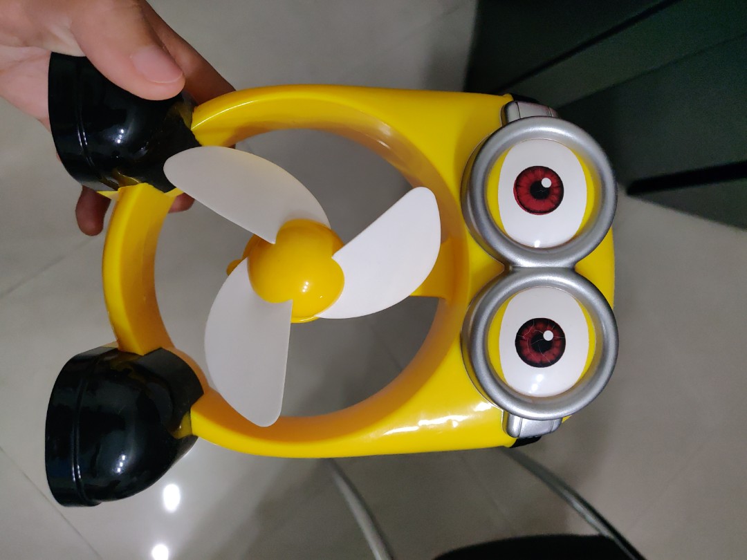 Minion fan, Elektronik, Lainnya di Carousell