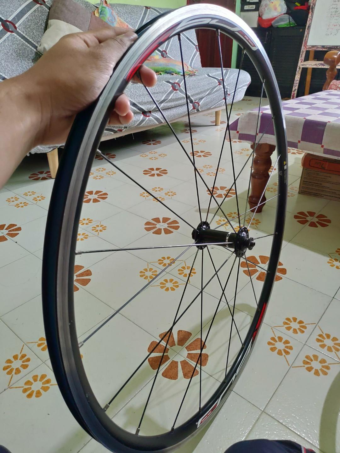 Shimano R500 Wheelset, Sports Equipment, Bicycles & Parts, Bicycles on ...