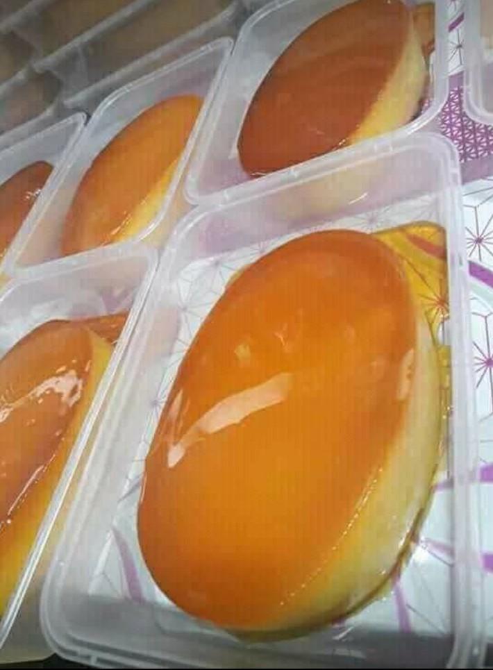 Leche flan, ube flan, floating island, Food & Drinks, Chilled & Frozen ...