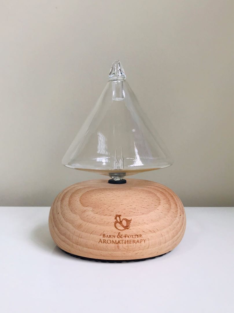 Aromatherapy Pyramid Nebuliser (Diffuser), Furniture & Home Living ...
