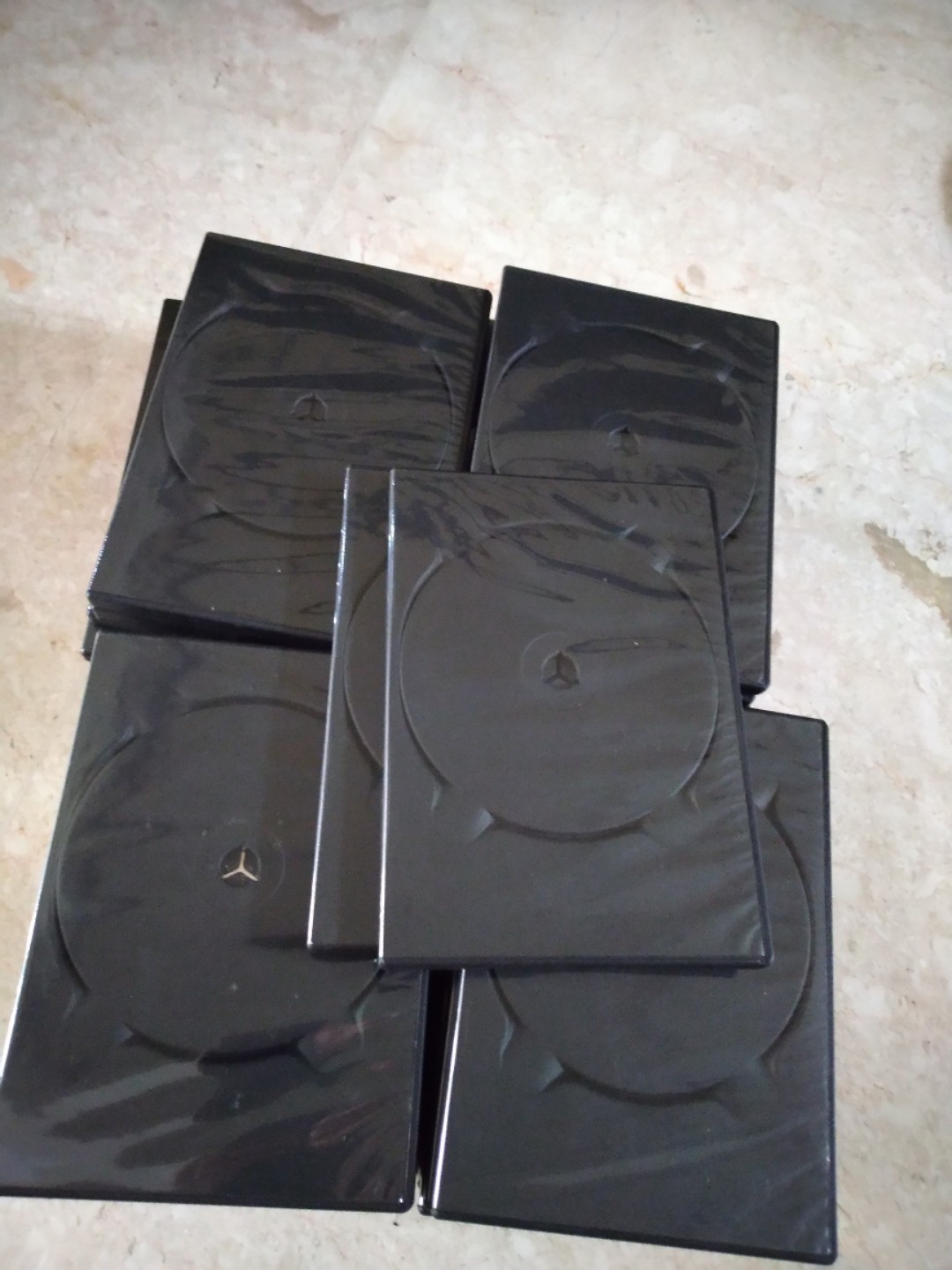 Casing CD, Elektronik, Bagian Komputer & Aksesoris di Carousell