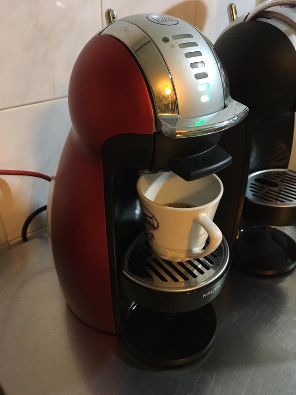 Nescafe Dolce Gusto red, TV & Home Appliances, Kitchen Appliances ...