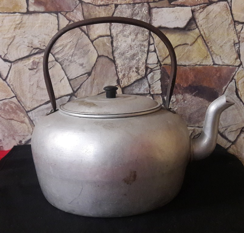 Vintage big kettle, Hobbies & Toys, Collectibles & Memorabilia, Vintage ...