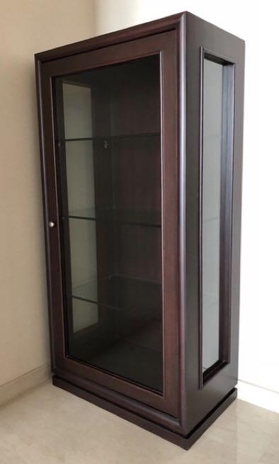 Cabinet lemari display pajangan, Perabotan Rumah di Carousell