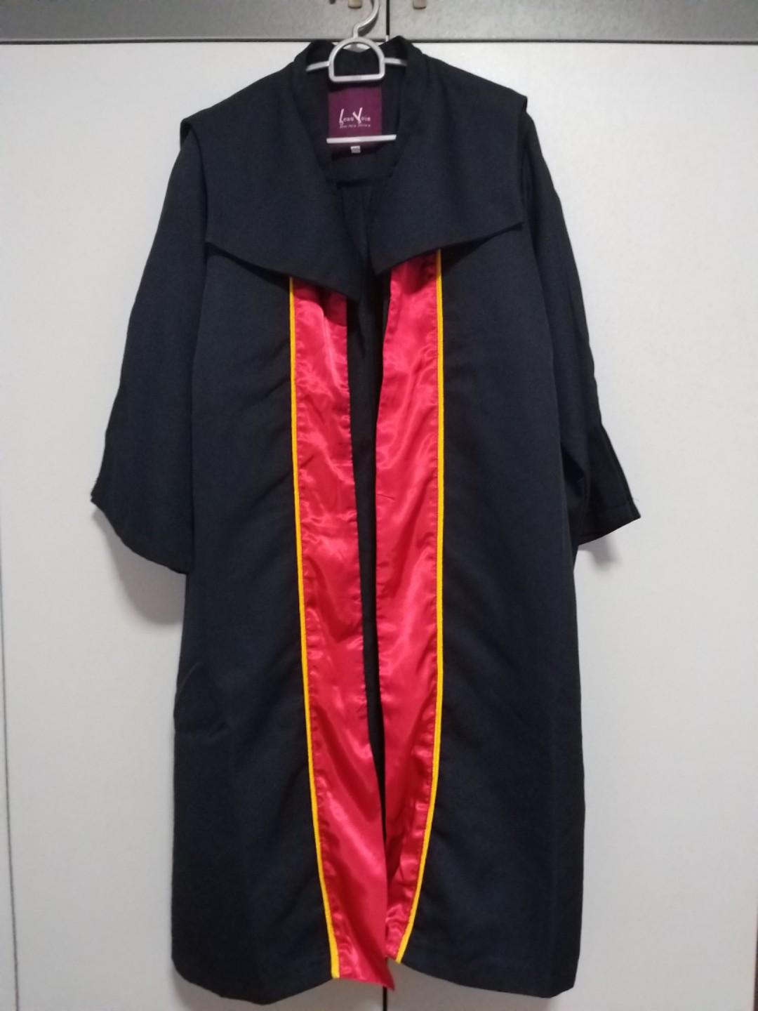 Temasek Polytechnic (TP) Graduation Gown, Men's Fashion, Coats, Jackets ...
