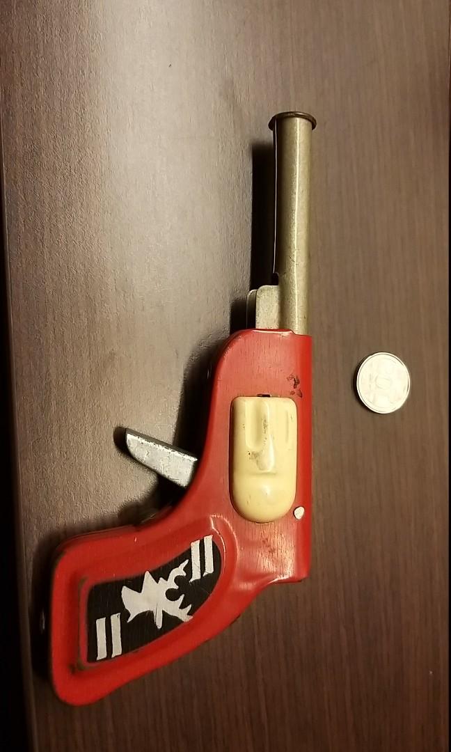 Vintage spring loaded gun, Hobbies & Toys, Memorabilia & Collectibles ...