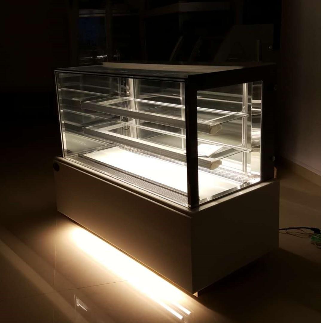 5ft Japanese Style Cake Showcase Luxury Type, Everything Else, Others ...