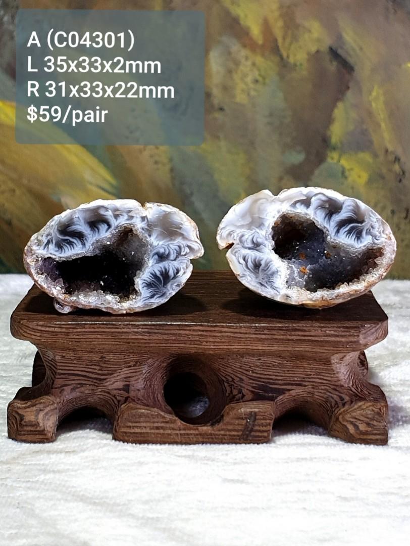 Agate geode (pair) filled with Quartz points cluster (centre cut pair ...