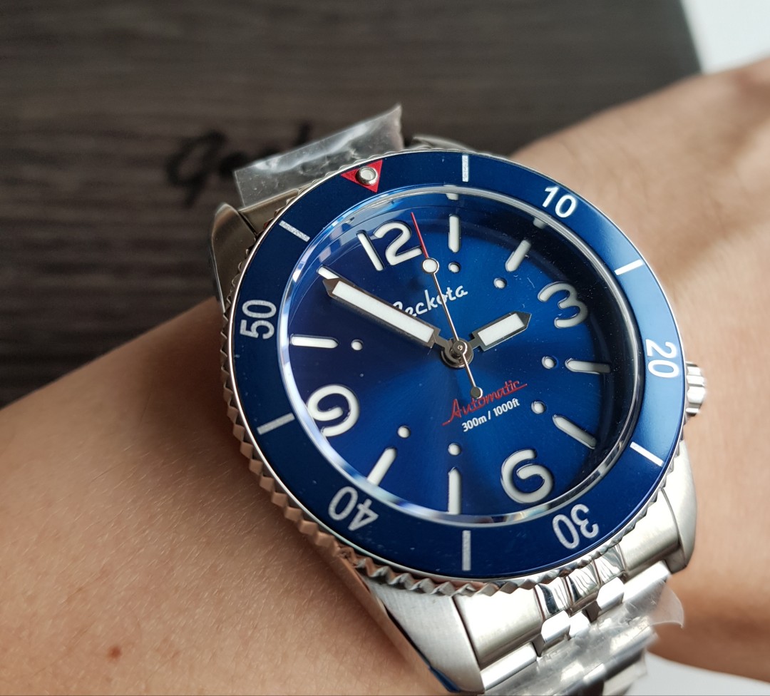 BNIB Geckota D1 Cobalt dive watch, Mobile Phones & Gadgets, Wearables ...