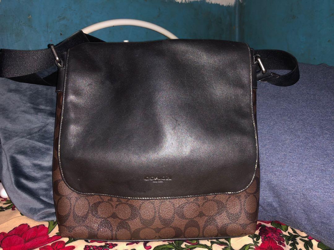 COACH Messenger Bag MEN, Men's Fashion, Bags, Sling Bags on Carousell