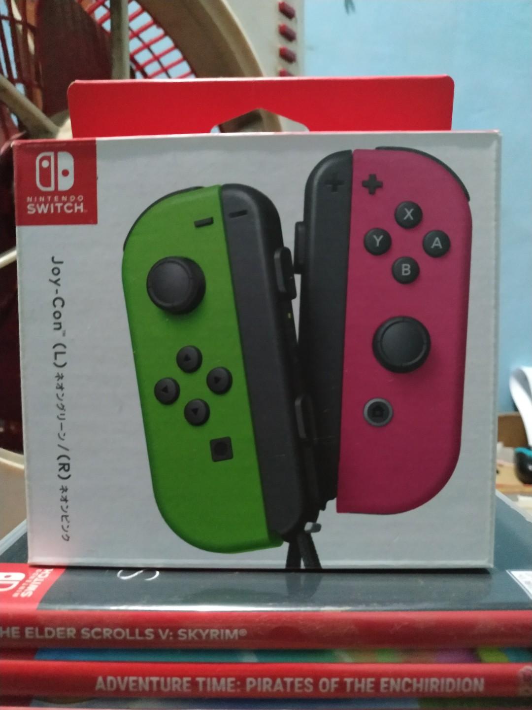 Nintendo Switch Neon Pink and Green Joycons, Video Gaming, Gaming ...