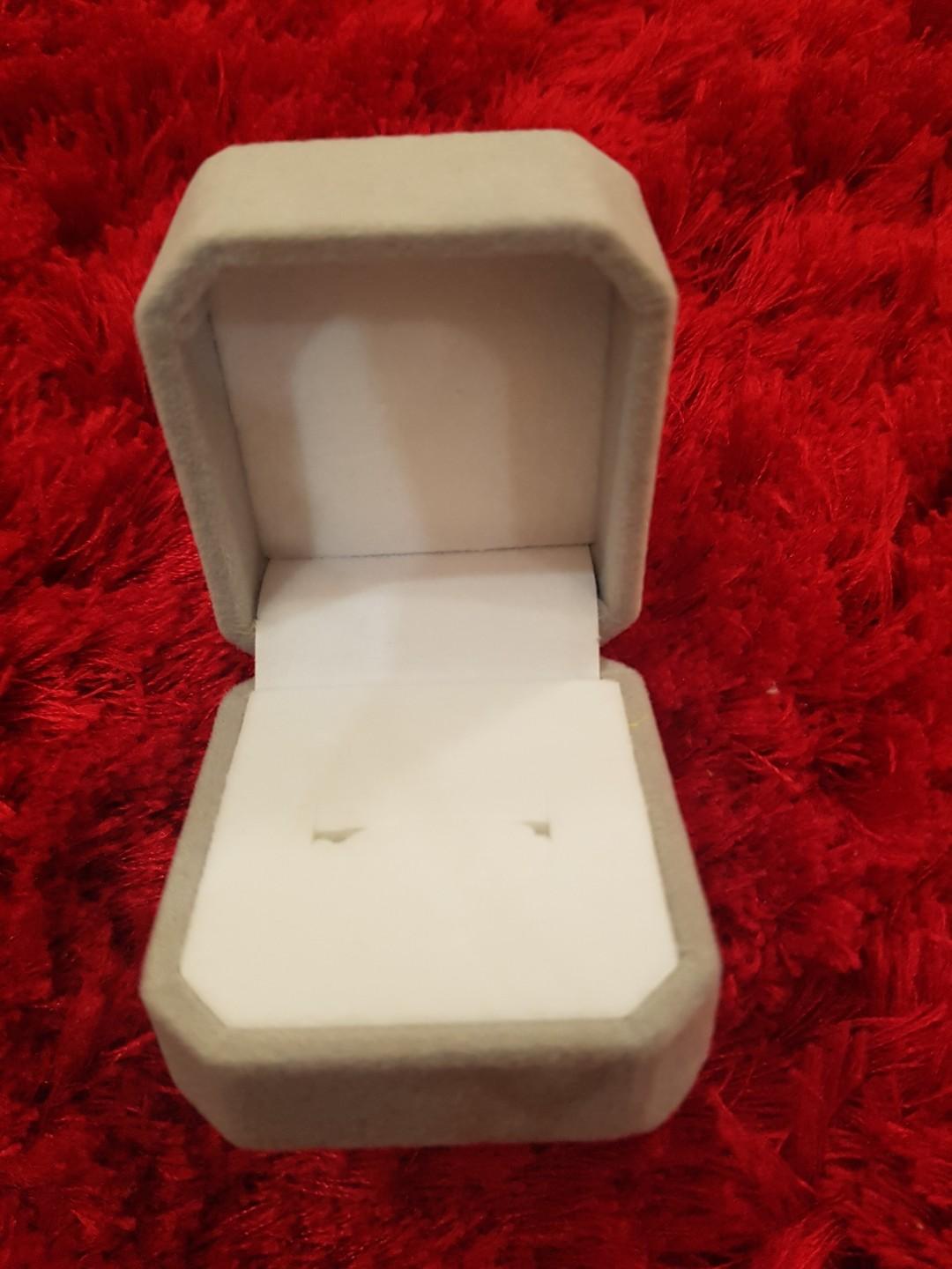 Ring/ Pendant box, Luxury, Accessories on Carousell