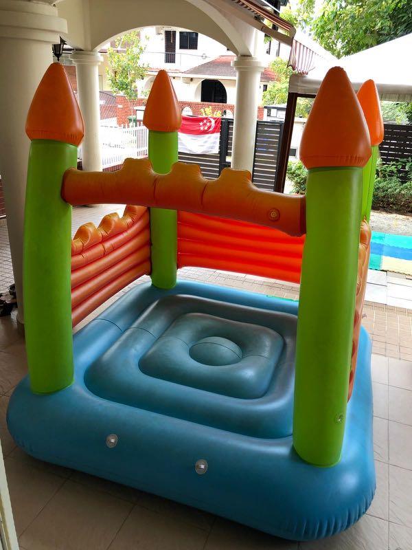 ELC Bouncy Castle, Hobbies & Toys, Toys & Games on Carousell