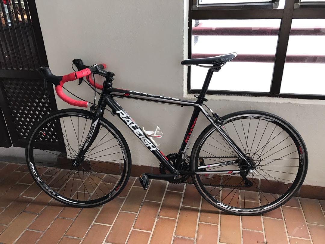 Raleigh Revenio Road Bike, Sports Equipment, Bicycles & Parts, Bicycles ...