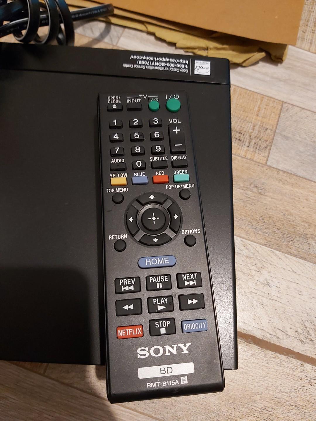 Sony DVD Player w/ Classic Collective DVDs FREe, Hobbies & Toys, Music ...