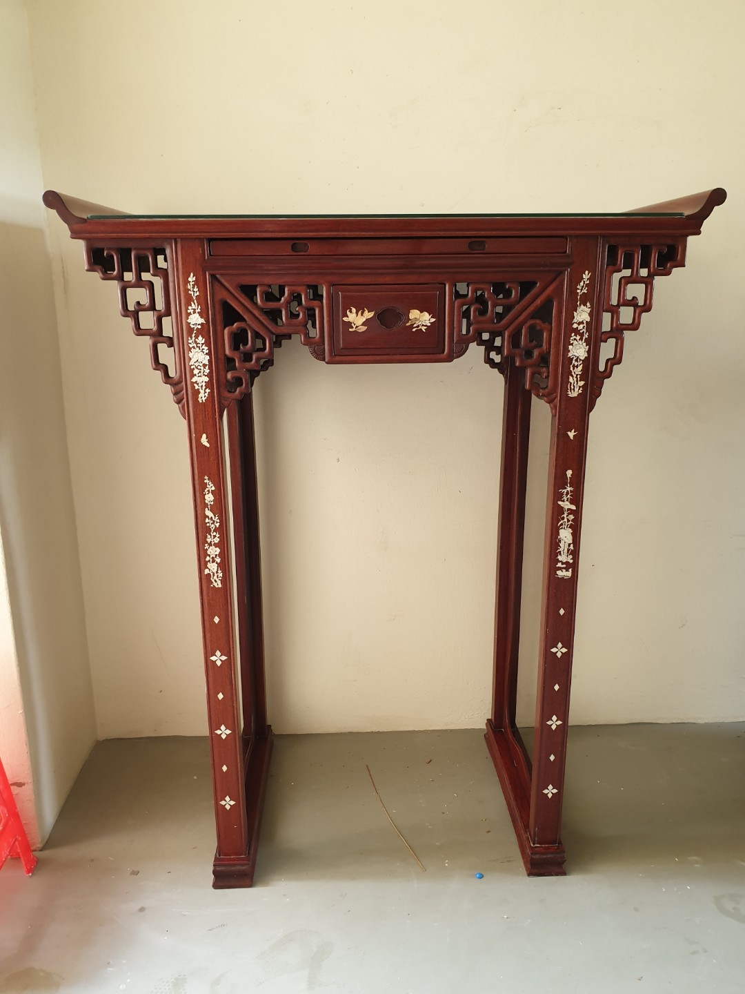 Alter table, Furniture & Home Living, Furniture, Tables & Sets on Carousell