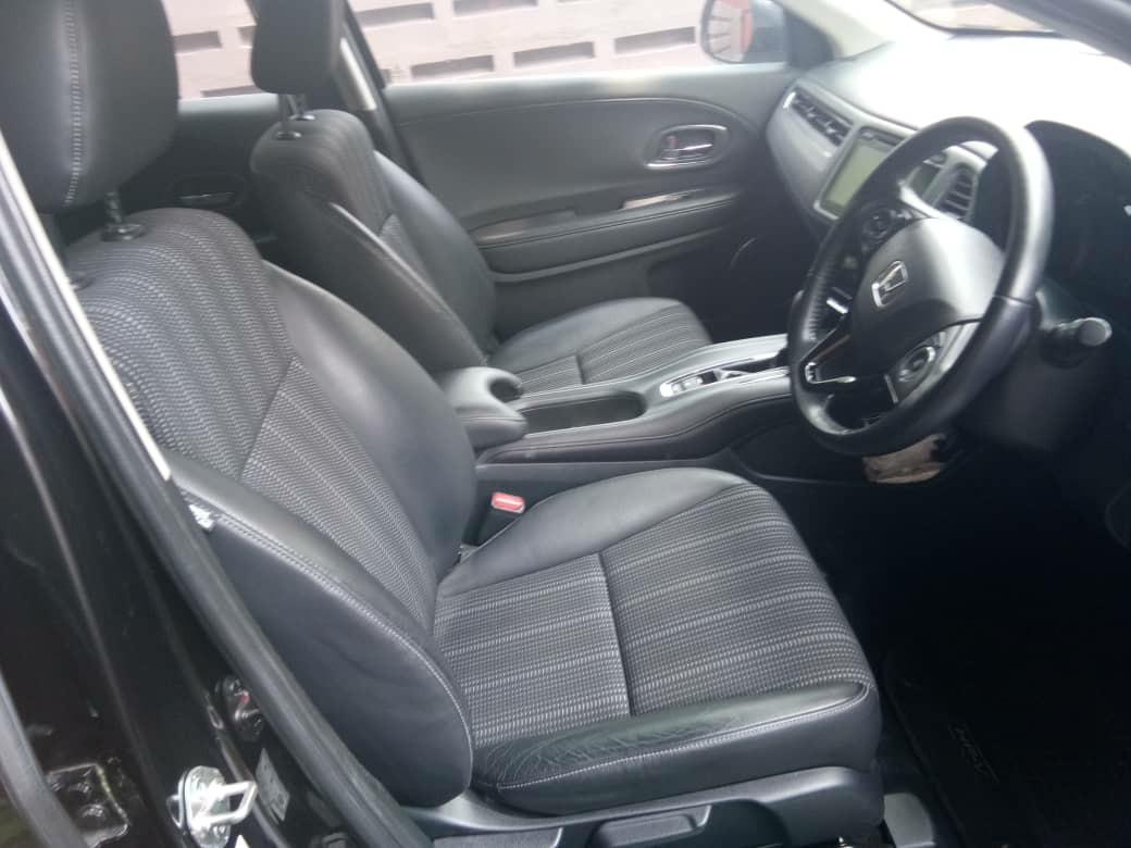 Honda HR-V 1.8L(A) - Ruse Black Metallic, 2016 full spec RM85k (nego ...