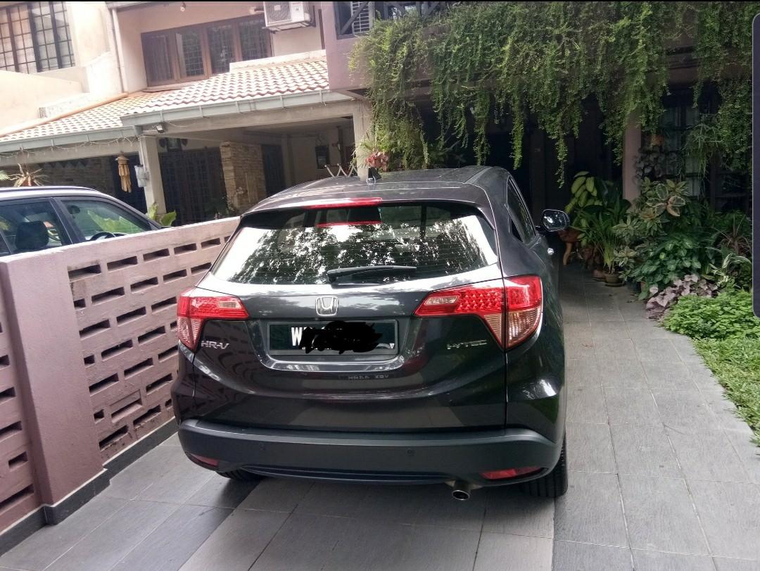 Honda HR-V 1.8L(A) - Ruse Black Metallic, 2016 full spec RM85k (nego ...