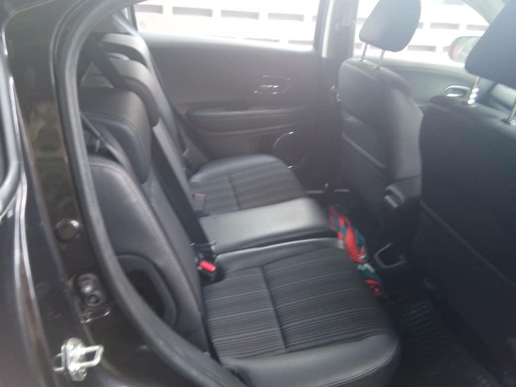 Honda HR-V 1.8L(A) - Ruse Black Metallic, 2016 full spec RM85k (nego ...