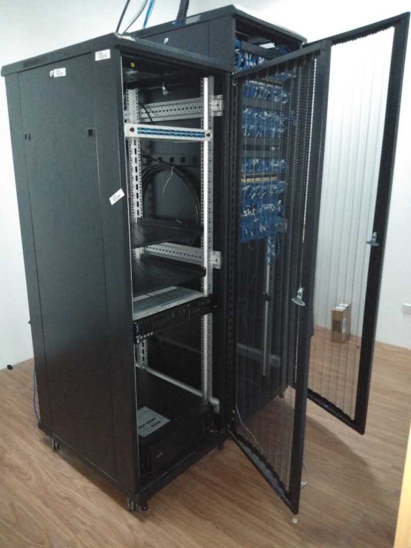 Server rack, cabinet, Computers & Tech, Parts & Accessories, Computer ...