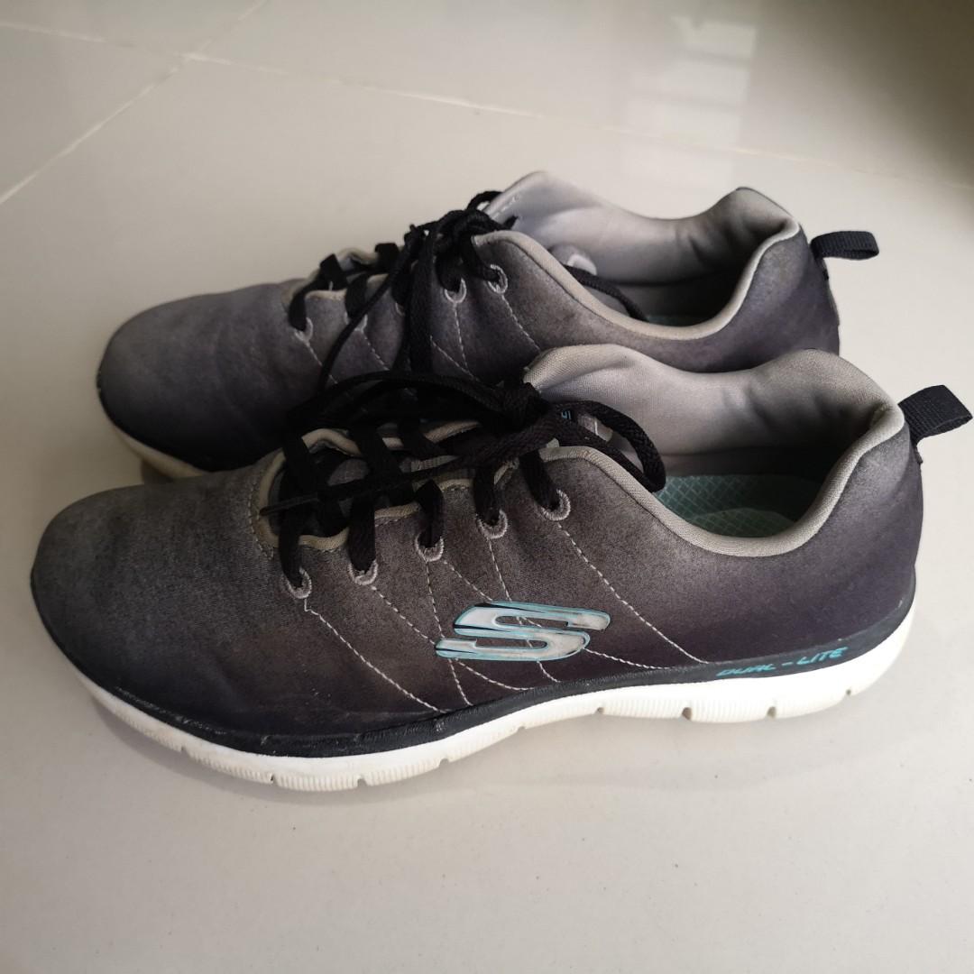 Skechers Memory Foam, Men's Fashion, Activewear on Carousell