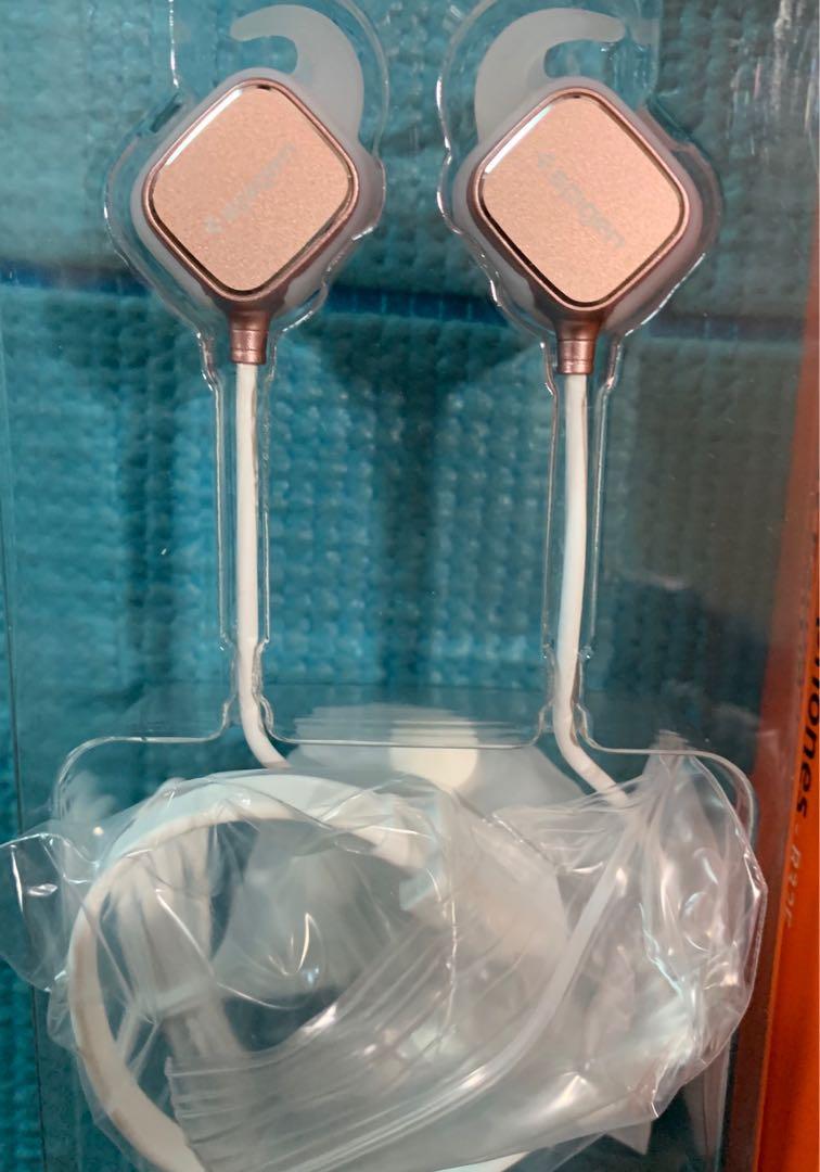 Spigen R32E Bluetooth Wireless Earphones, Audio, Earphones on Carousell