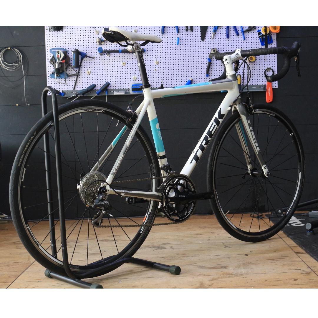 Trek Alpha 2.1 - Road Bike, Sports Equipment, Bicycles & Parts ...