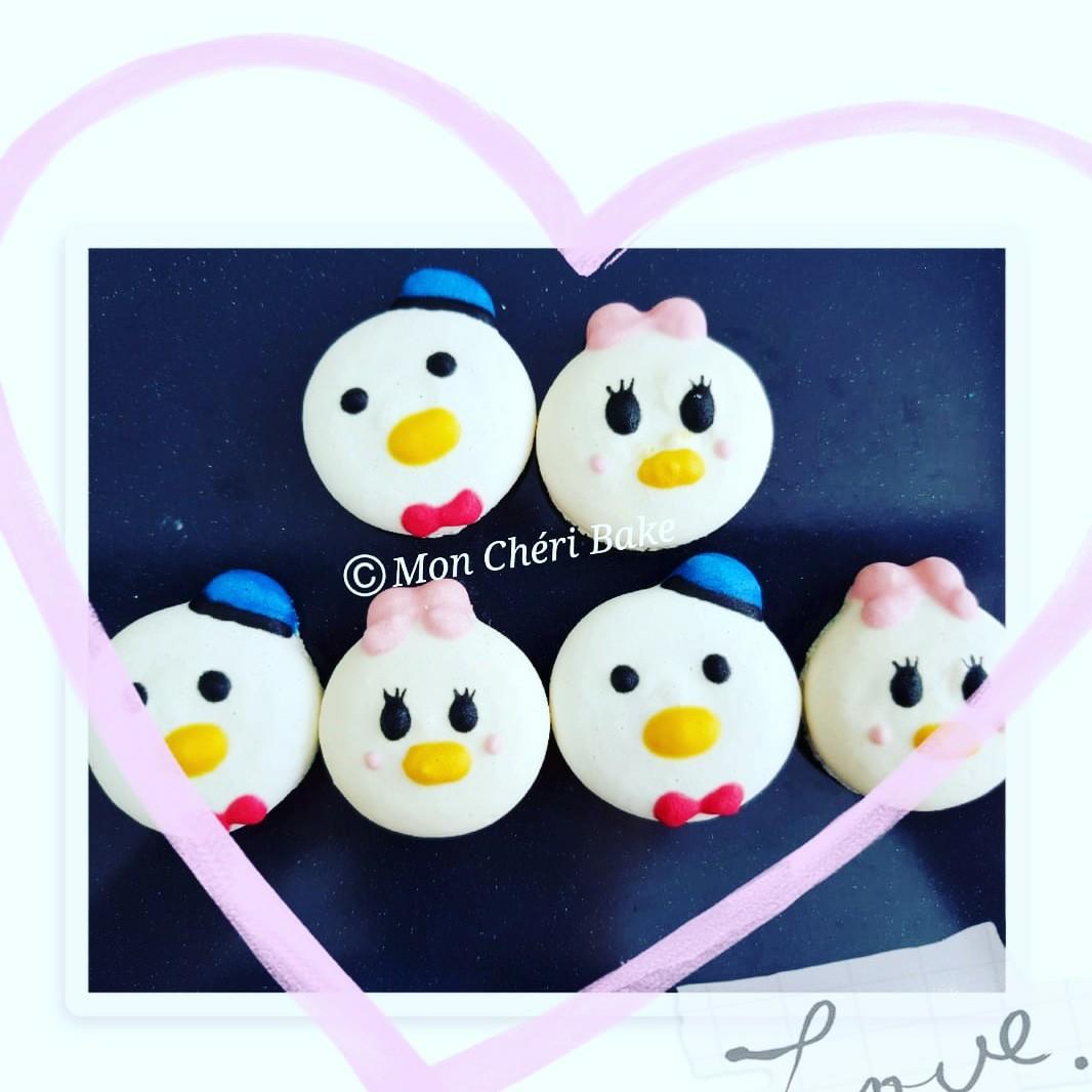Tsum Tsum Donald & Daisy Duck Macaron, Food & Drinks, Homemade Bakes on ...