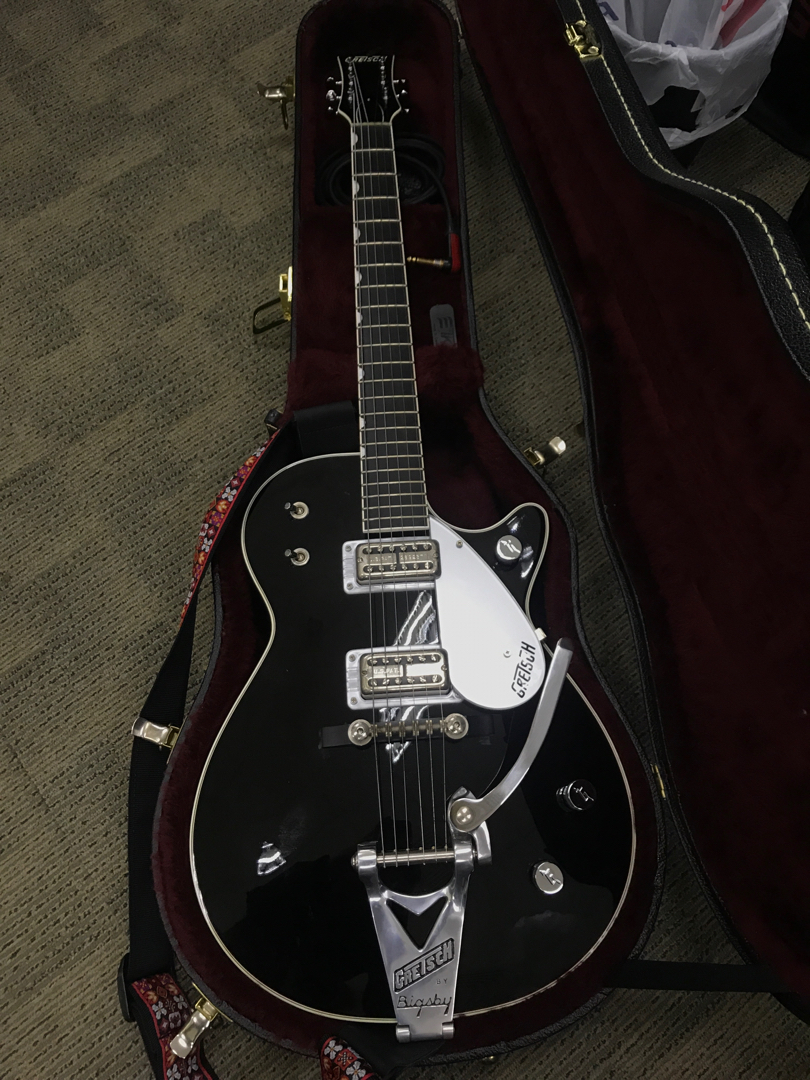 Gretsch Duo Jet with Bigsby, Hobbies & Toys, Music & Media, Musical ...