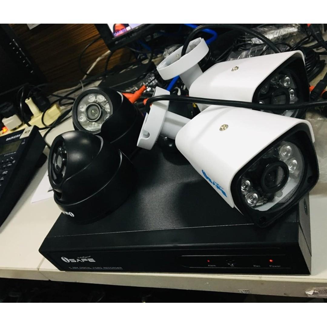 iSAFE 8 Channel XVR with 1.3Megapixel 2 Dome 2 Bullet Indoor and ...