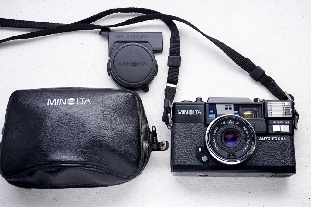 Minolta Hi-Matic AF-D Point & Shoot film camera, Photography, Cameras ...