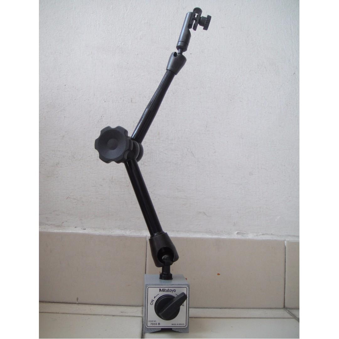 Mitutoyo 7033B Magnetic Stand, Everything Else on Carousell
