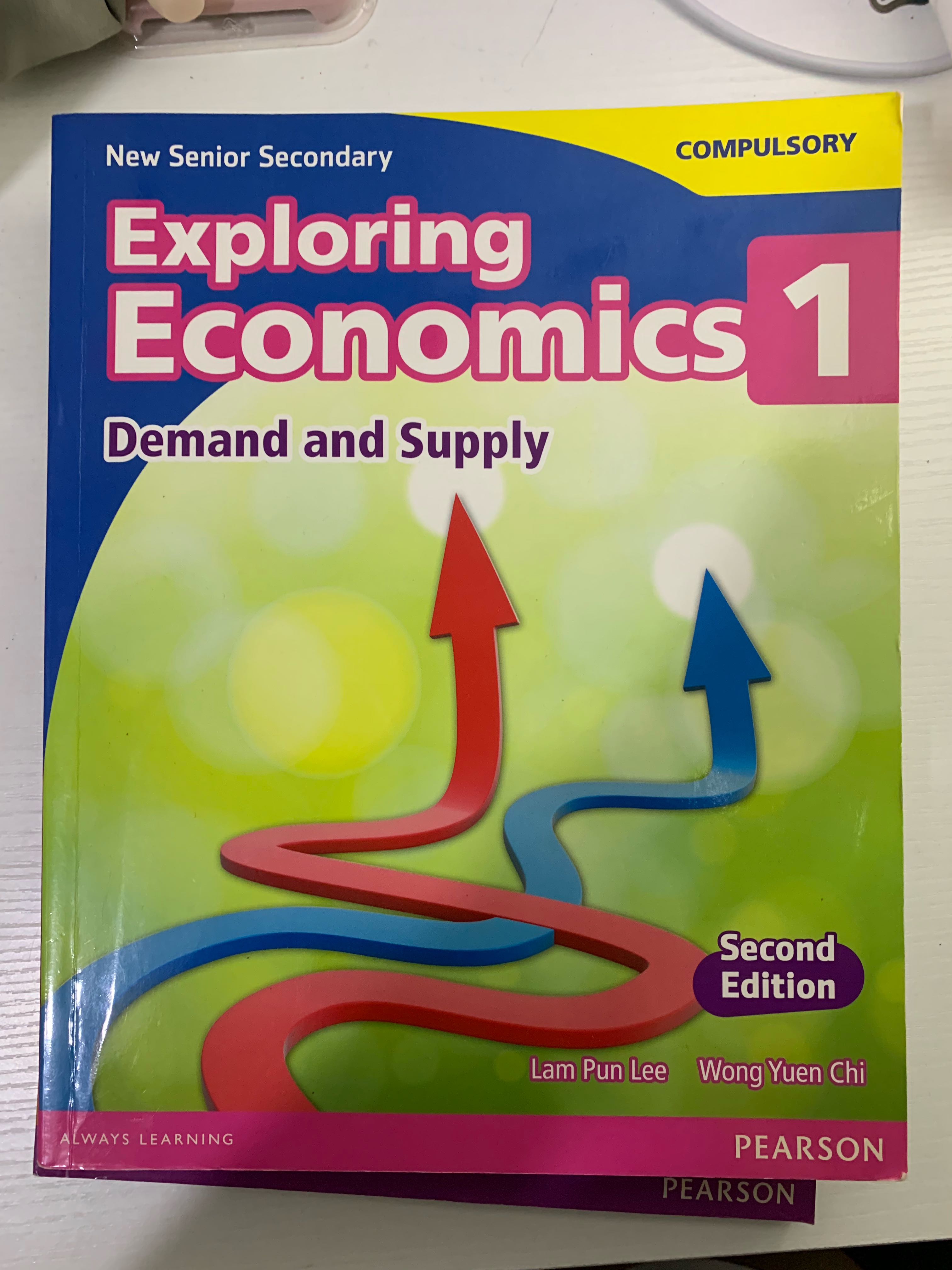 中學教科書：Exploring Economics 1/2/3, 興趣及遊戲, 書本 & 文具, 教科書 - Carousell
