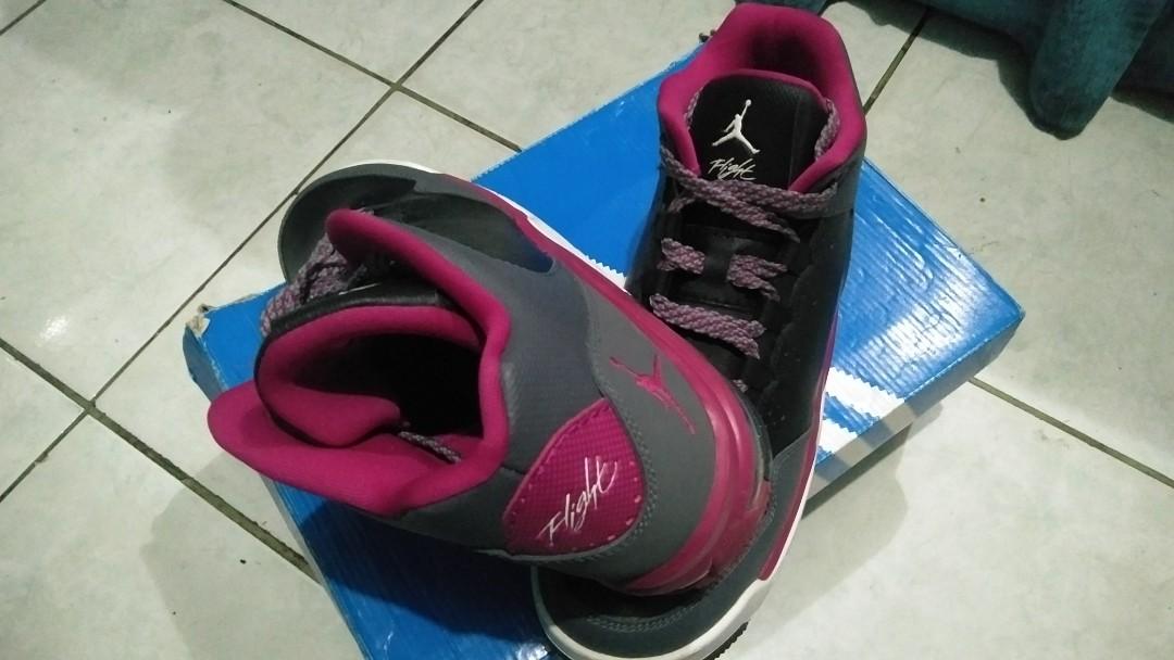 Air Jordan flight, Men's Fashion, Footwear, Sneakers on Carousell