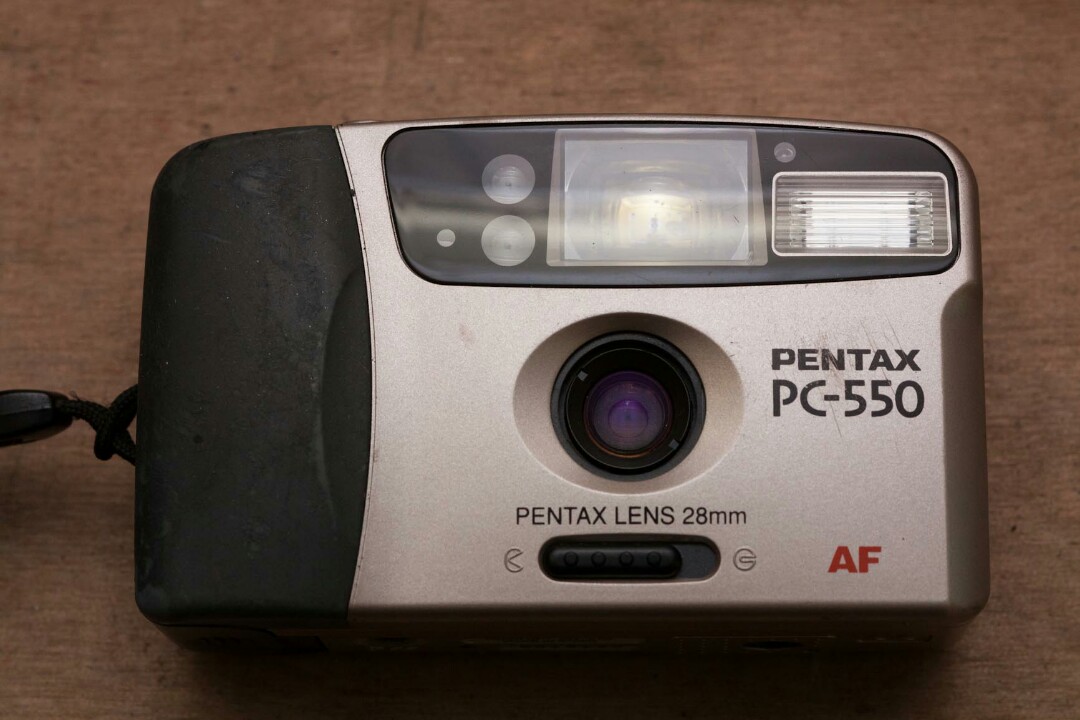 Pentax PC-550 AF film camera, Photography, Cameras on Carousell