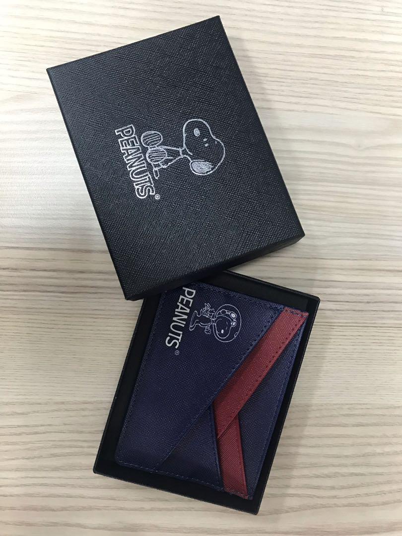 Snoopy card holder, Women's Fashion, Bags & Wallets, Wallets on Carousell