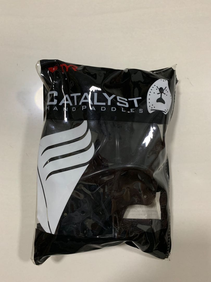 TYR Catalyst Hand Paddles, Sports Equipment, Sports & Games, Water ...