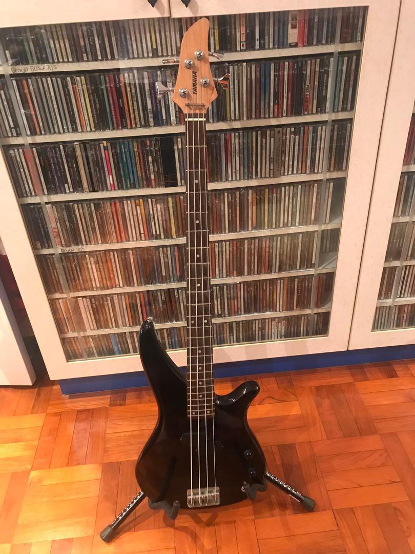 Yamaha Base Guitar, Hobbies & Toys, Music & Media, Musical Instruments ...