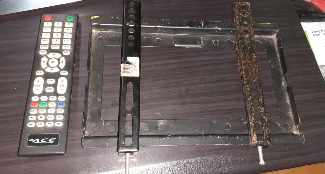 ACE LED TV / COMPUTER MONITOR, Audio, Other Audio Equipment on Carousell