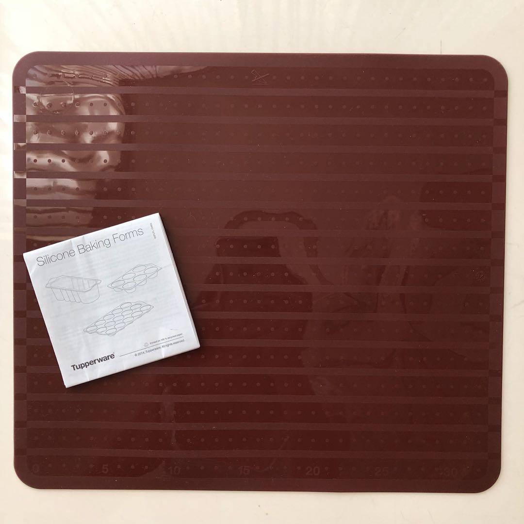 BN Tupperware Silicone Baking Sheet (Rare!), Furniture & Home Living ...
