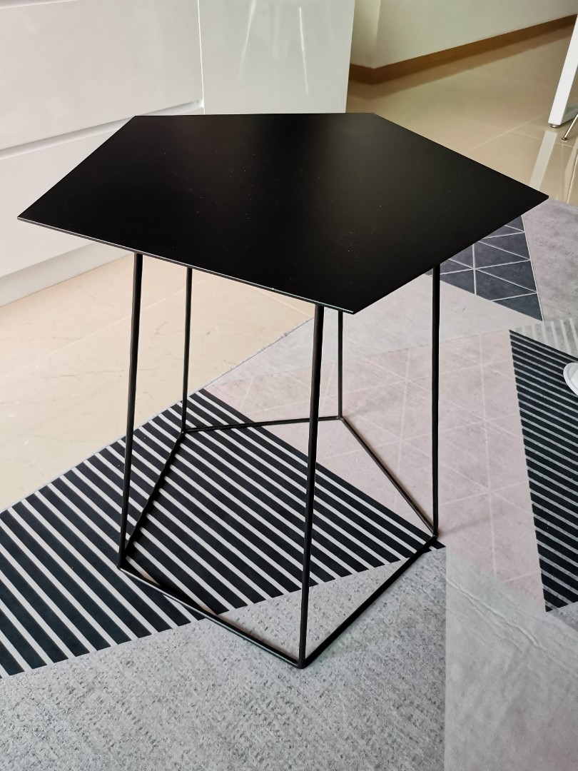 Brand New Metallic Polygon-shapes Side Table, Furniture & Home Living ...