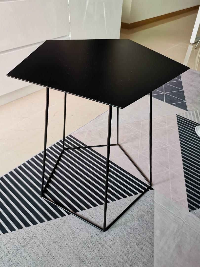 Brand New Metallic Polygon-shapes Side Table, Furniture & Home Living ...