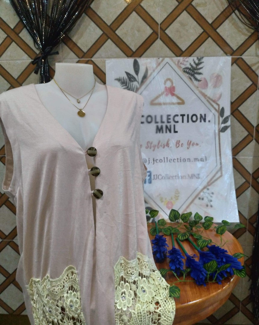 cream blazer/topper, Women's Fashion, Tops, Others Tops on Carousell