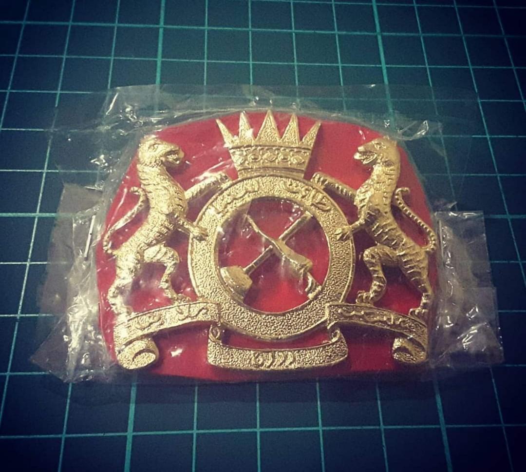 RAMD -REGIMENT ASKAR MELAYU DIRAJA BADGE, Hobbies & Toys, Collectibles ...