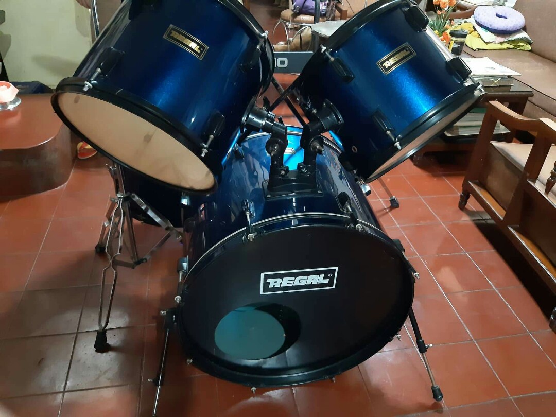 Regal Drumset, Hobbies & Toys, Music & Media, Musical Instruments on ...