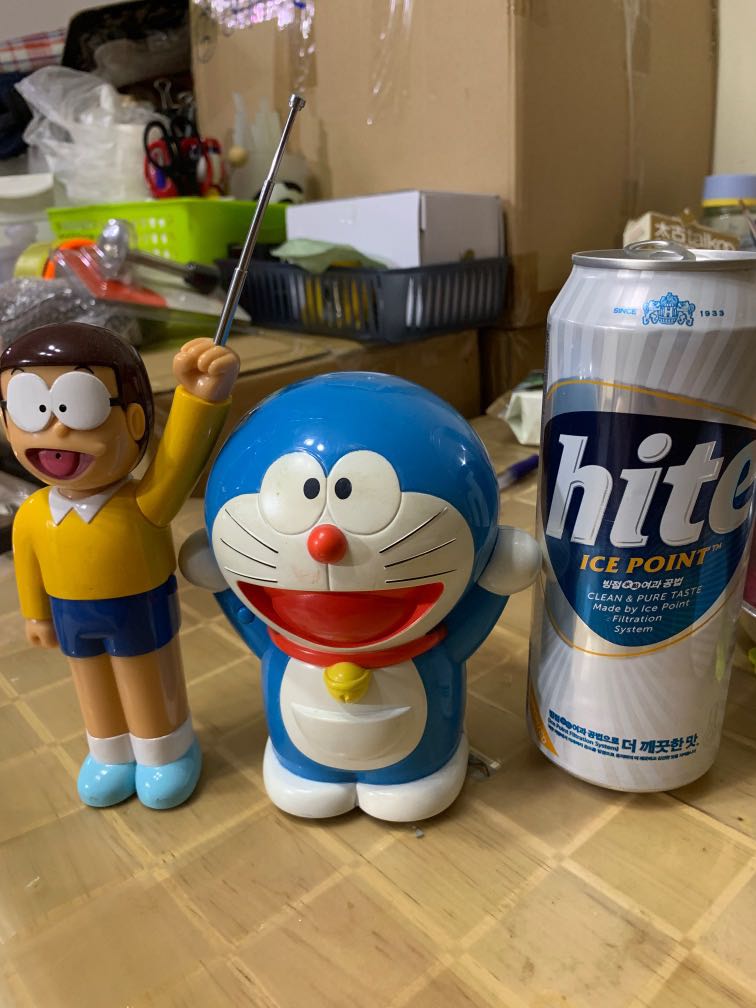 $100兩隻 2006 KFC 絕版珍藏Doraemon 叮噹 哆啦A夢 對講機, 興趣及遊戲, 玩具 & 遊戲類 - Carousell