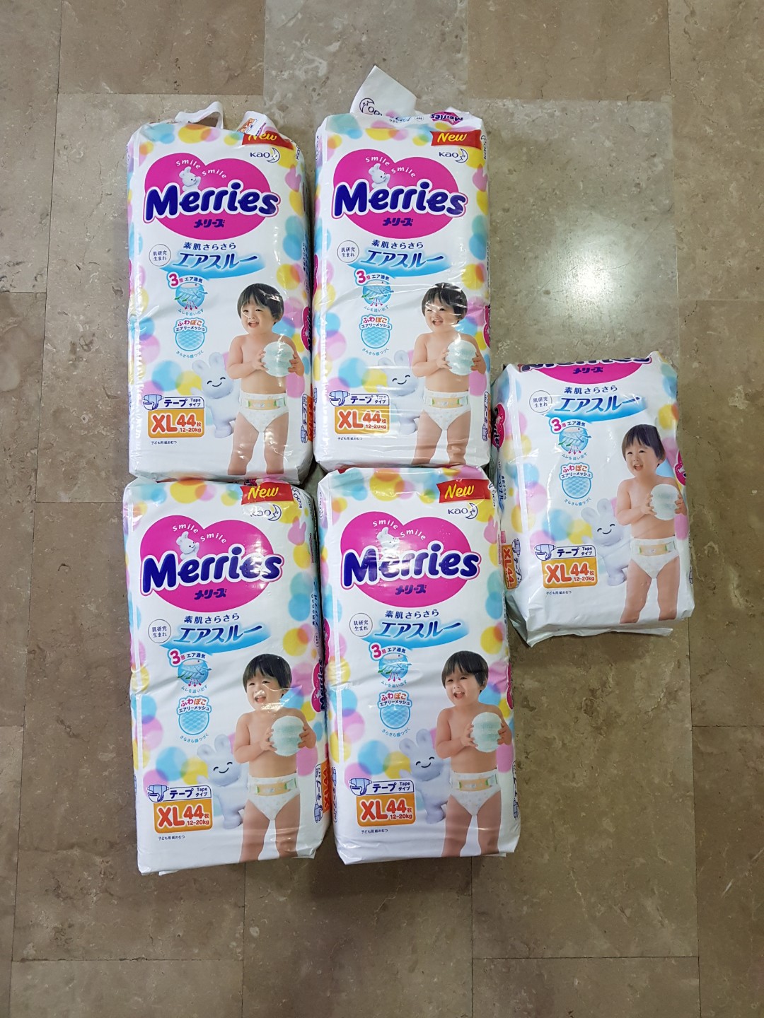 Merries Diapers, Babies & Kids, Bathing & Changing, Diapers & Baby ...