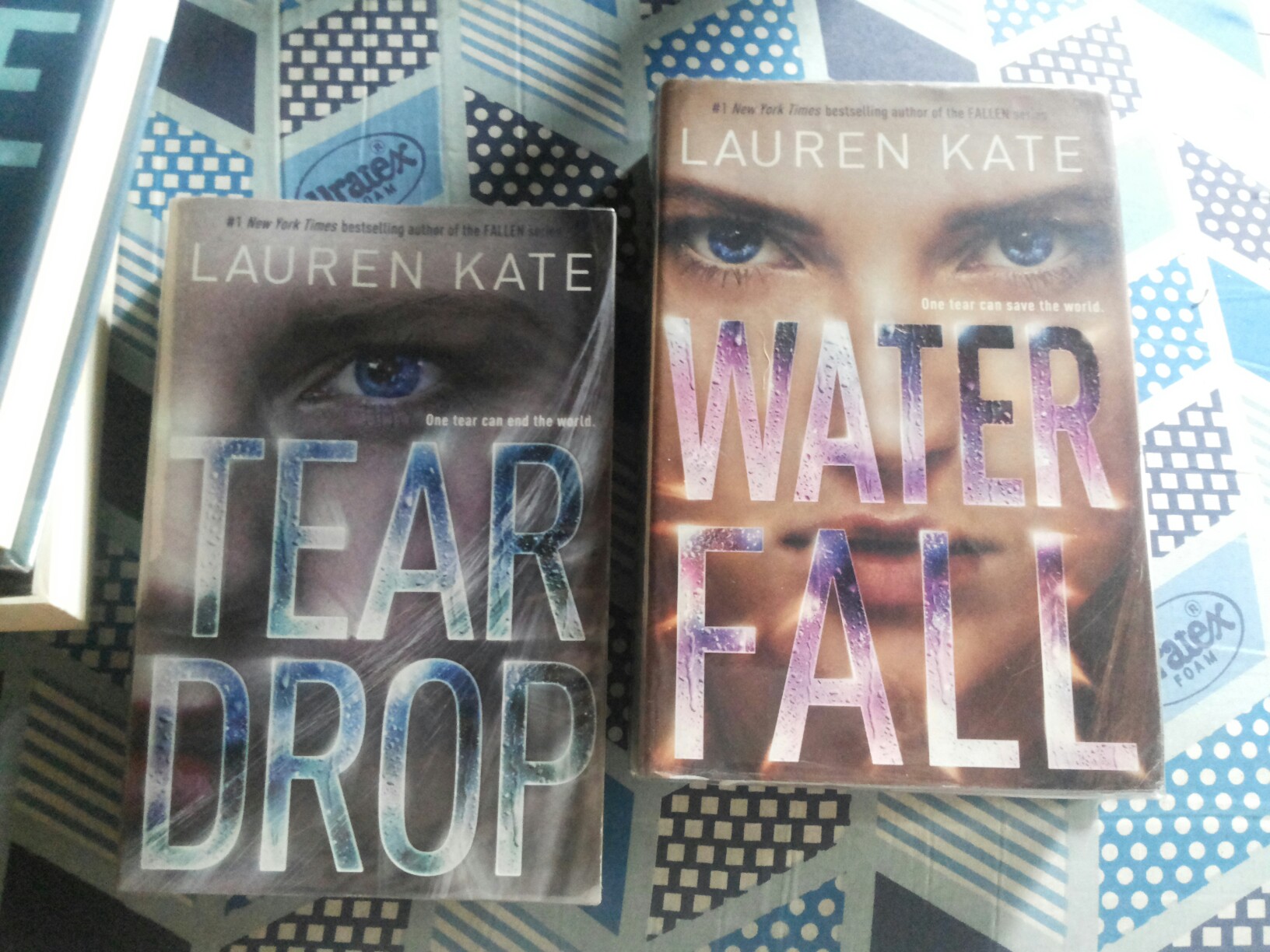 Teardrop and Waterfall - Lauren Kate, Hobbies & Toys, Books & Magazines ...