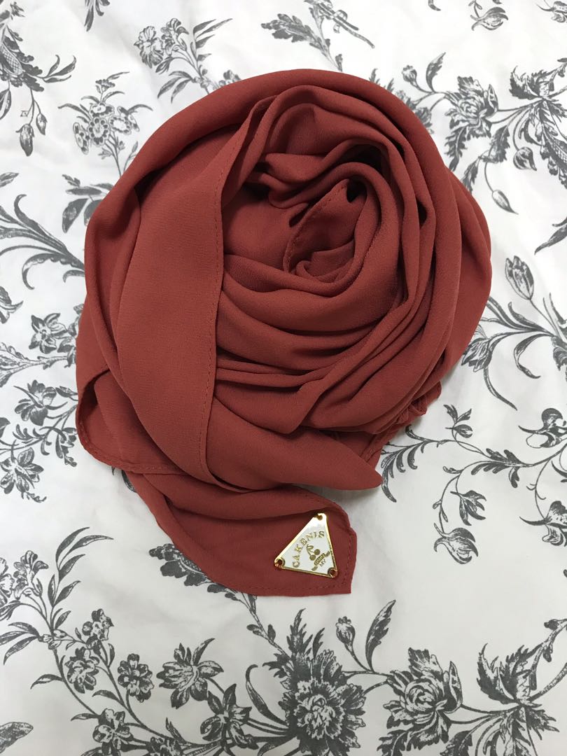 Cakenis London, Women's Fashion, Muslimah Fashion, Hijabs on Carousell