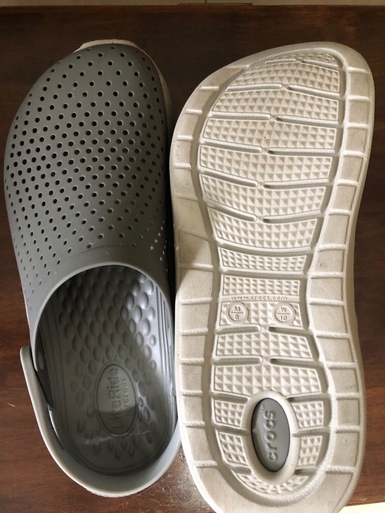 CROCS (Used ONCE), Men's Fashion, Footwear, Flipflops and Slides on ...